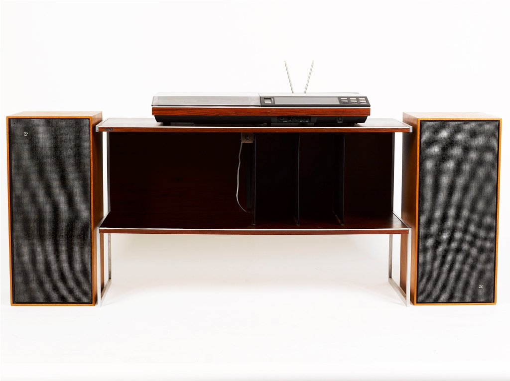 Bang & Olufsen - Beocenter 7002 Hi-Fi System, c. 1964 - Shapiro ...